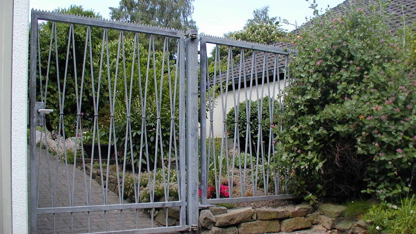 Frontgitter - Curt Ebert Zaun und Tor